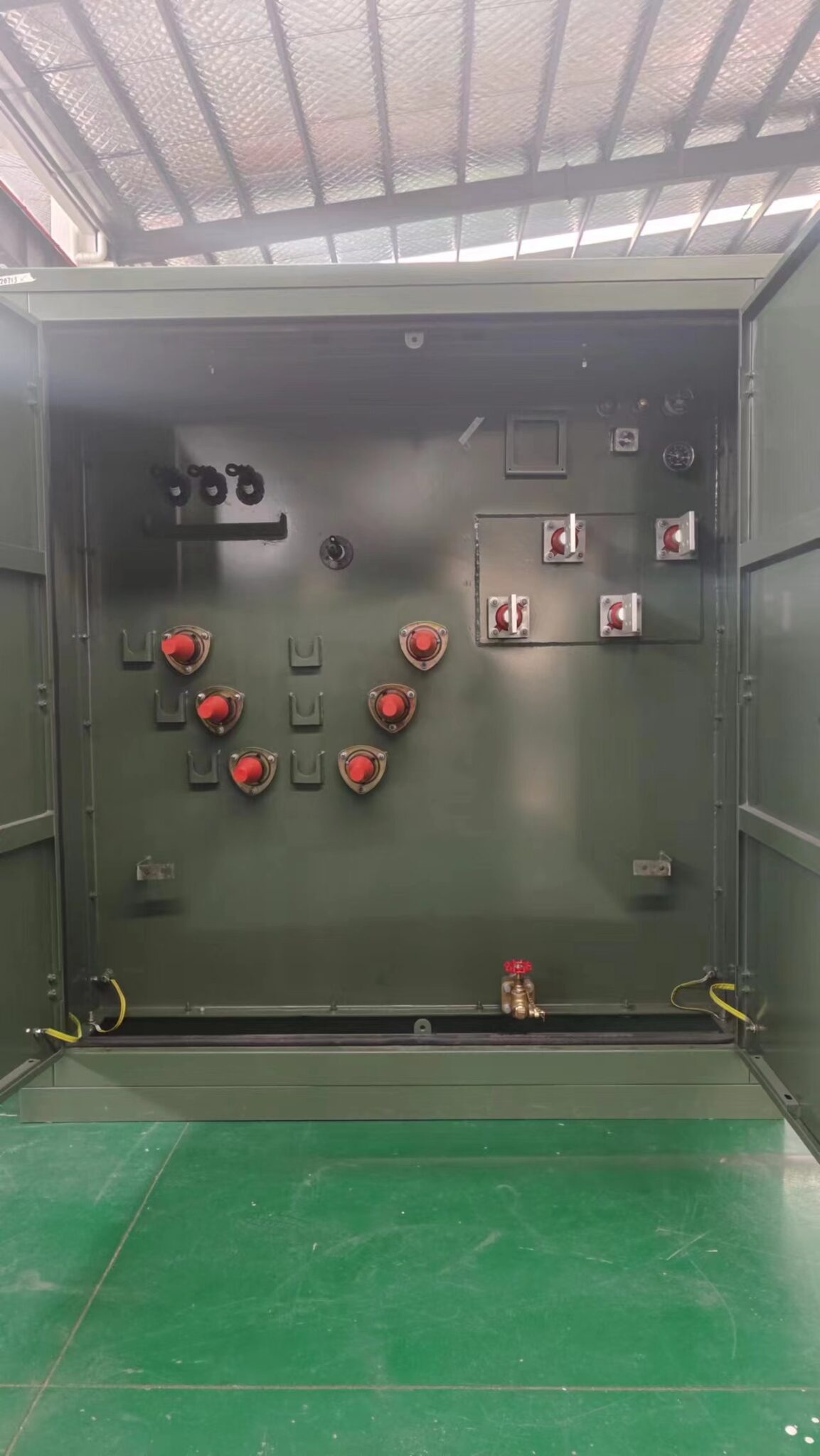 Understanding Live Front-Three Phase Pad-Mounted Transformers